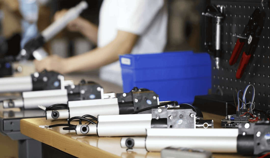 Linear Actuators Synchronization - Multiply Actuators Controlling ...